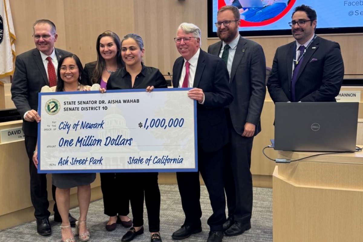 Senator Wahab presents check at Newark City Council Meeting | Tri City ...